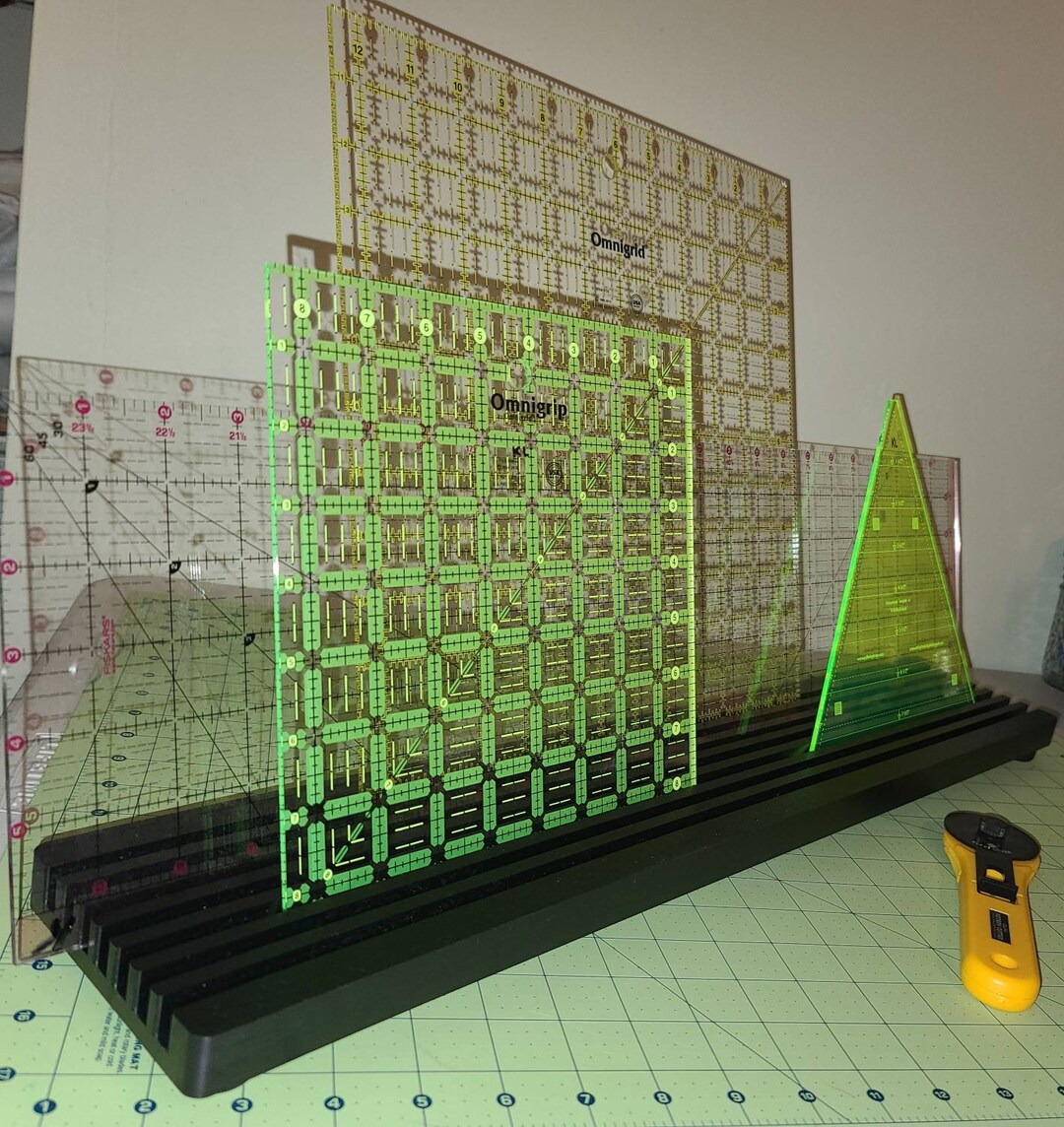 24 IN RULER RACK (7-slots ) for Quilters - Ruler Organizer -table Top ...