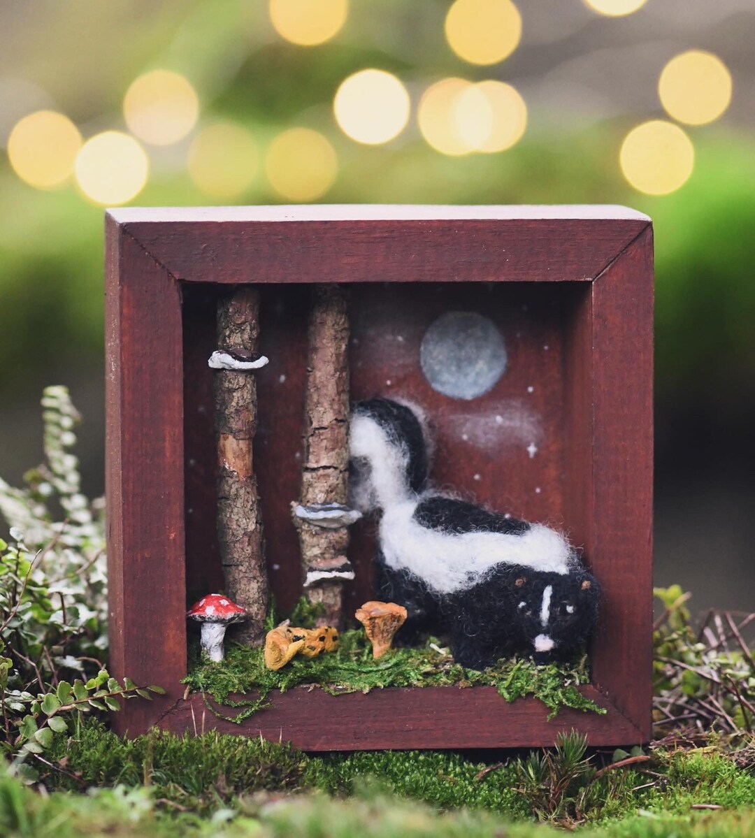 Banana Slug & Skunk Shadow Box - Etsy