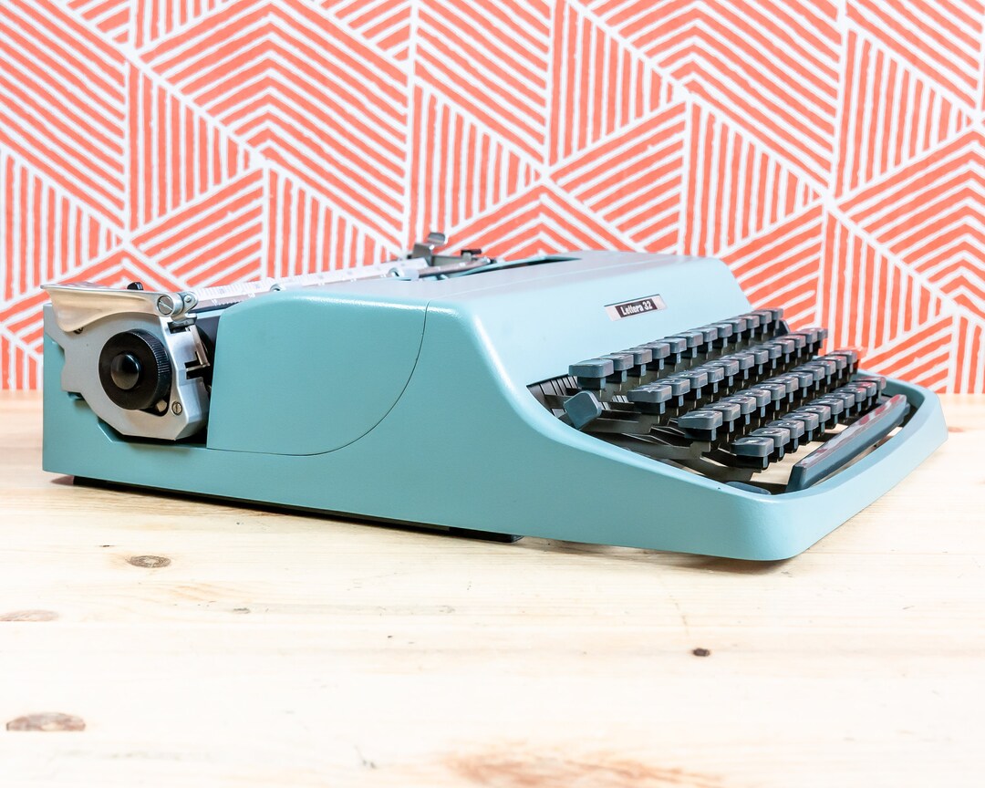 OLIVETTI LETTERA 32 1966! Made in Italy Blue Manual Perfect Working ...