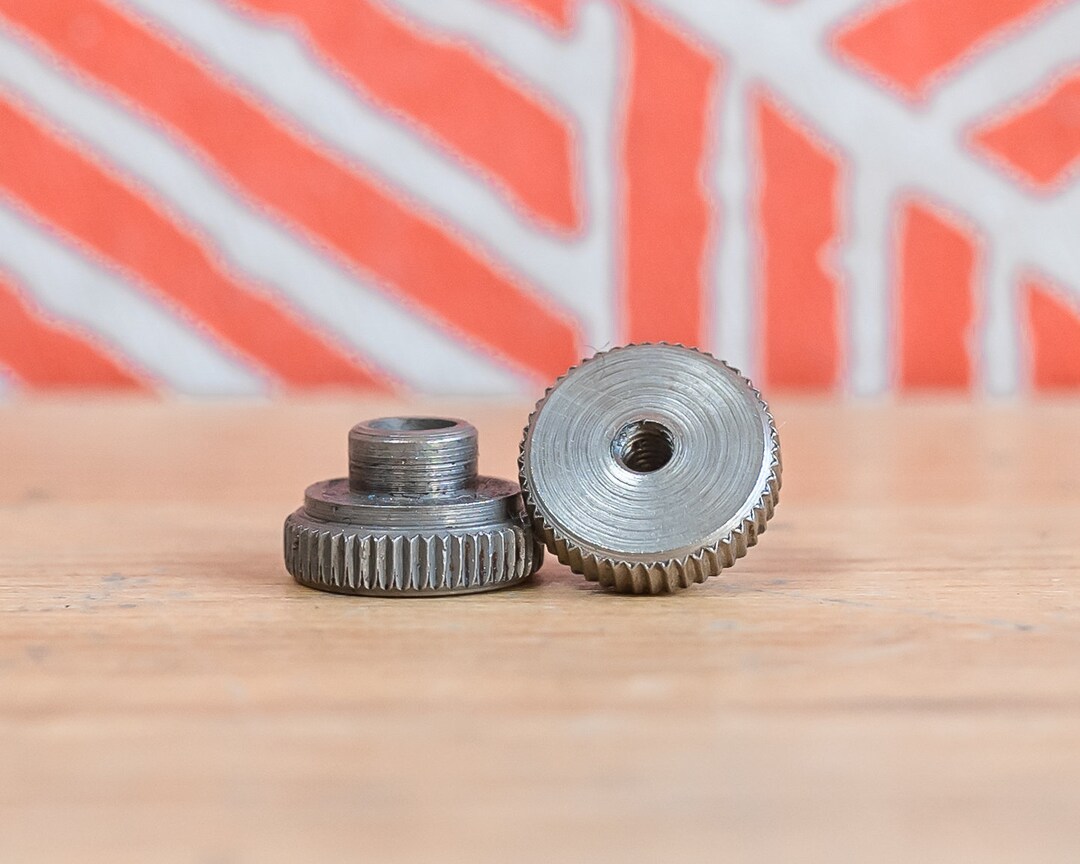 1 X ORIGINAL OLIVETTI Ribbon Spool Nut Screw Holder for Olivetti ...