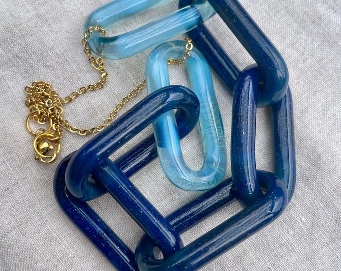 Handmade Borosilicate Glass Chunky Chain Necklace in Galaxy Flamework ...