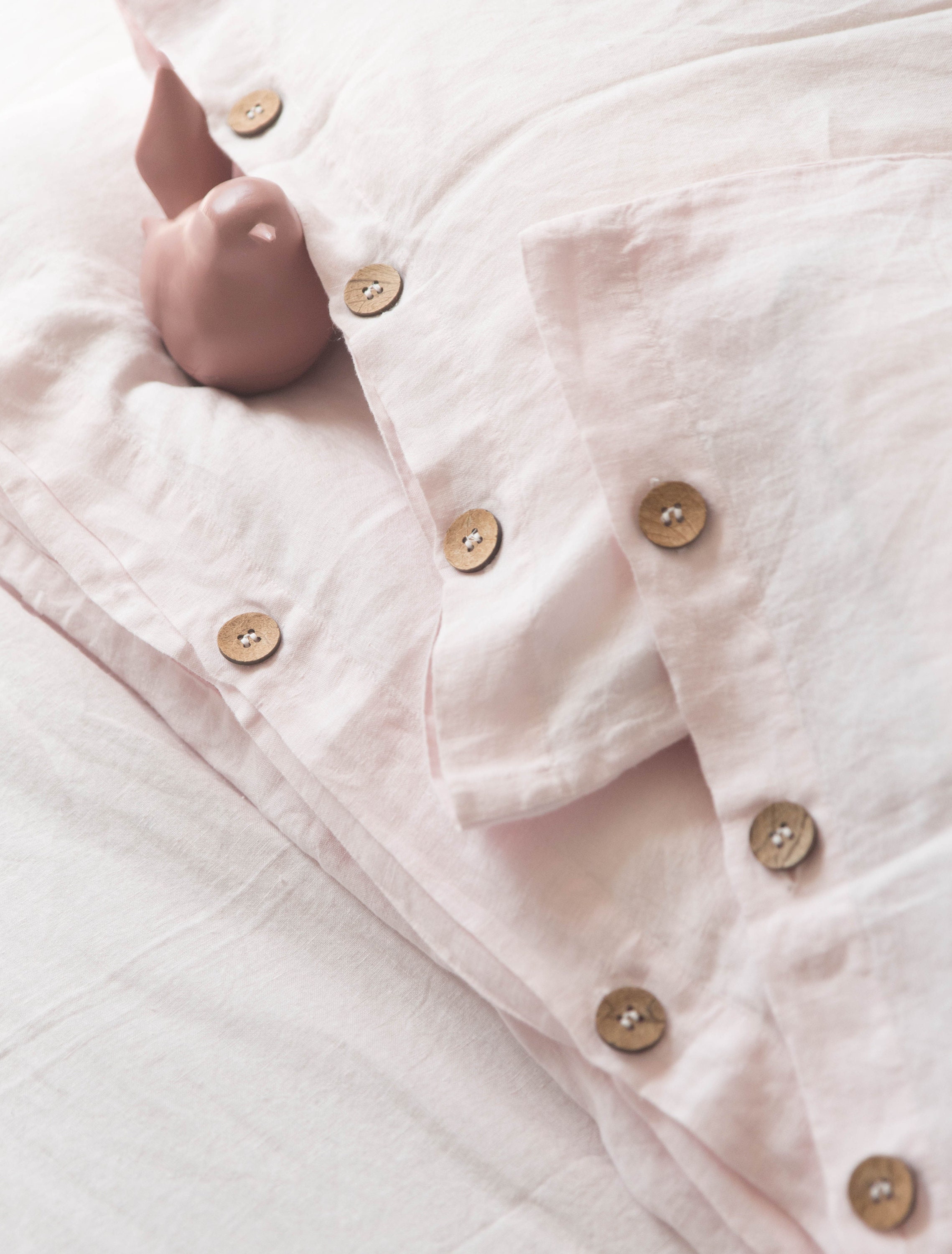 100% Pure Linen Duvet Set With Coconut Shell Buttons in Blush US ...