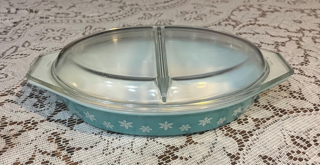 Vintage Pyrex Turquoise Blue Snowflake Divided Casserole Dish - Etsy
