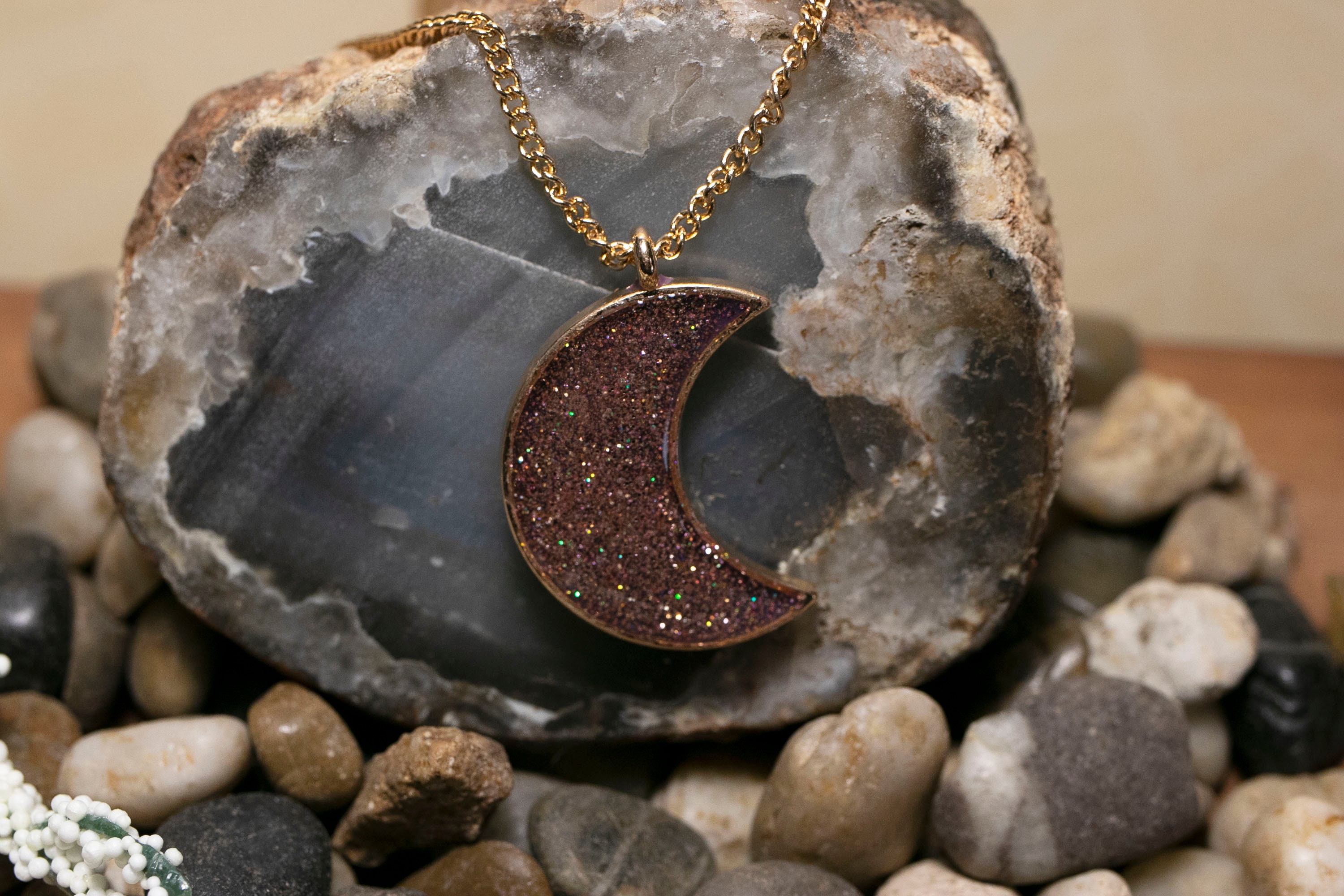 Colgante de la luna, colgante de resina en forma de luna, collar de la ...