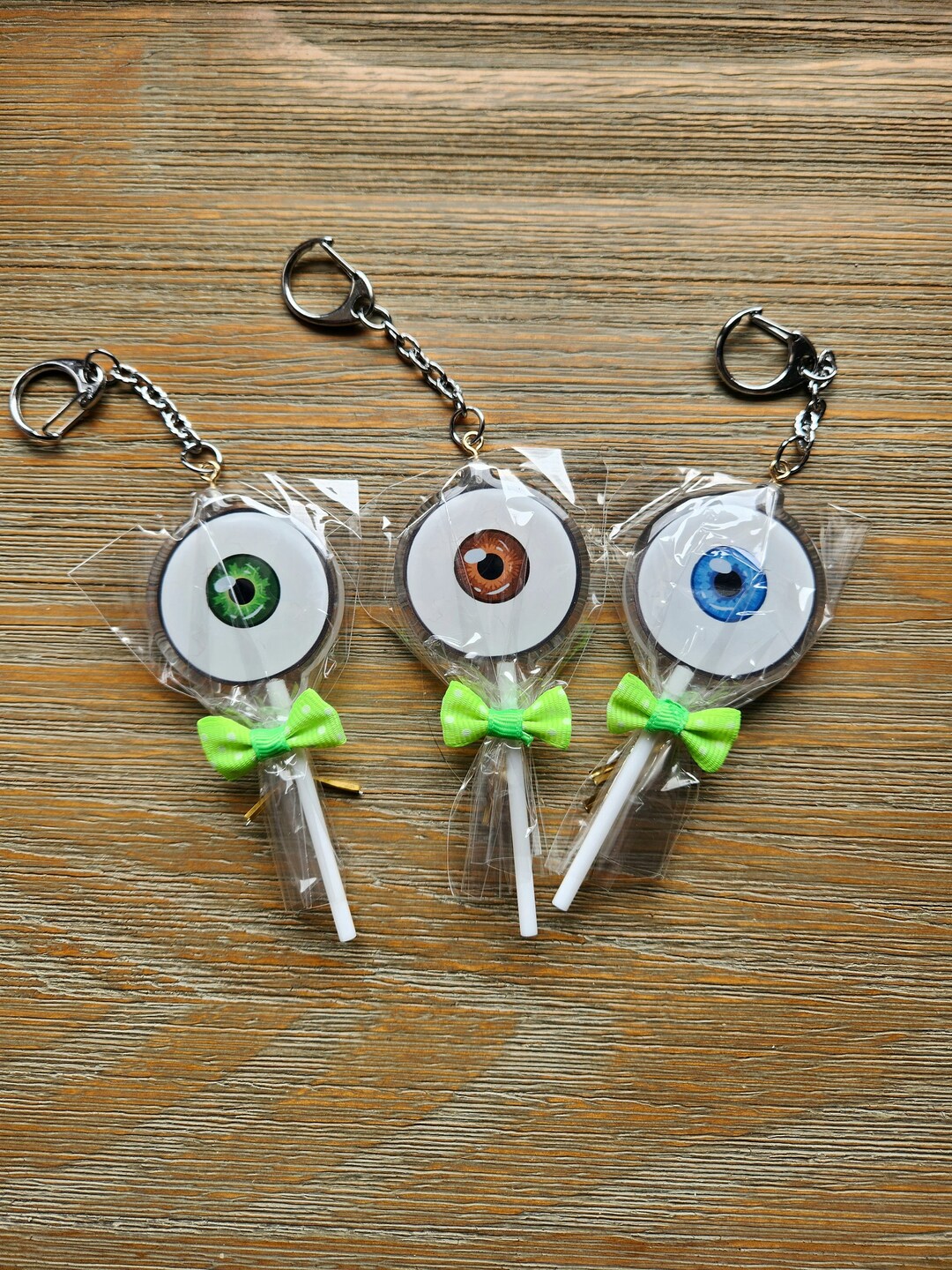 Zombie Treats| Acrylic Epoxy Transparent| Eyeball Lollipop Keychain ...