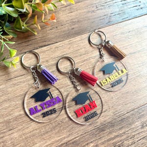 Senior Keychain, Class of 2025 Keychains, Gifts for Graduating Seniors ...