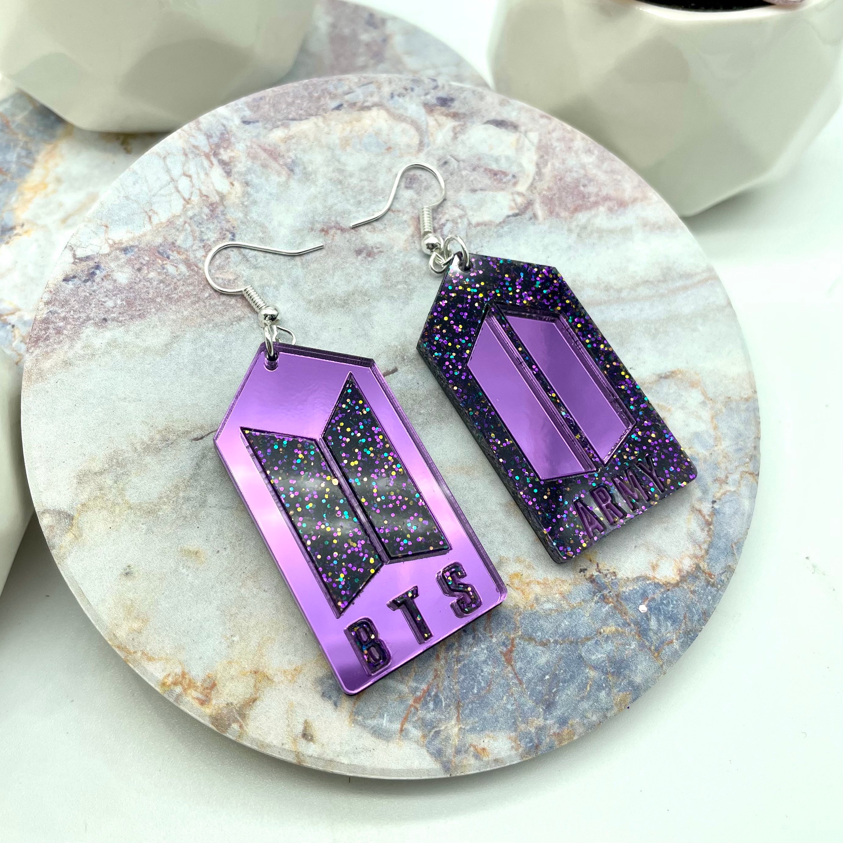 BTS Earrings / bts army / Korean pop / k-pop finger heart / | Etsy
