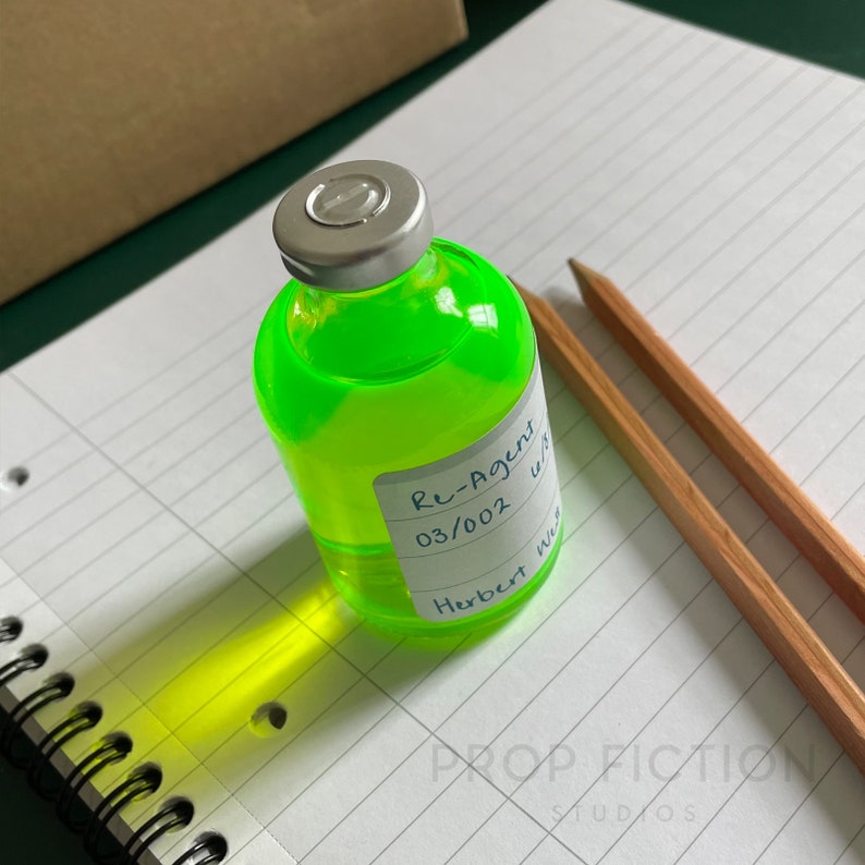 Cosplay Display Vial: Prop Re-agent Serum / Reagent Laboratory Sample ...