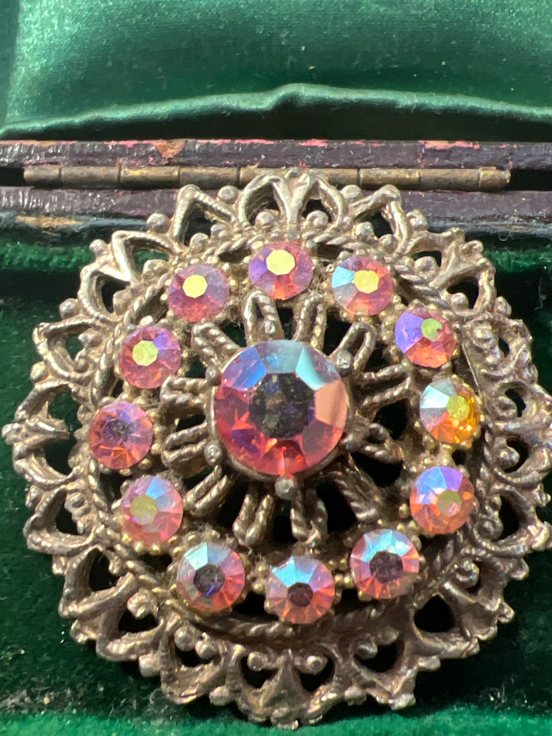 Pretty Metal and Paste 1950brooch - Etsy