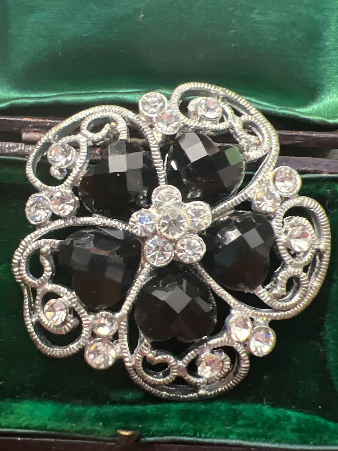 Pretty Metal and Paste Large 1950brooch - Etsy