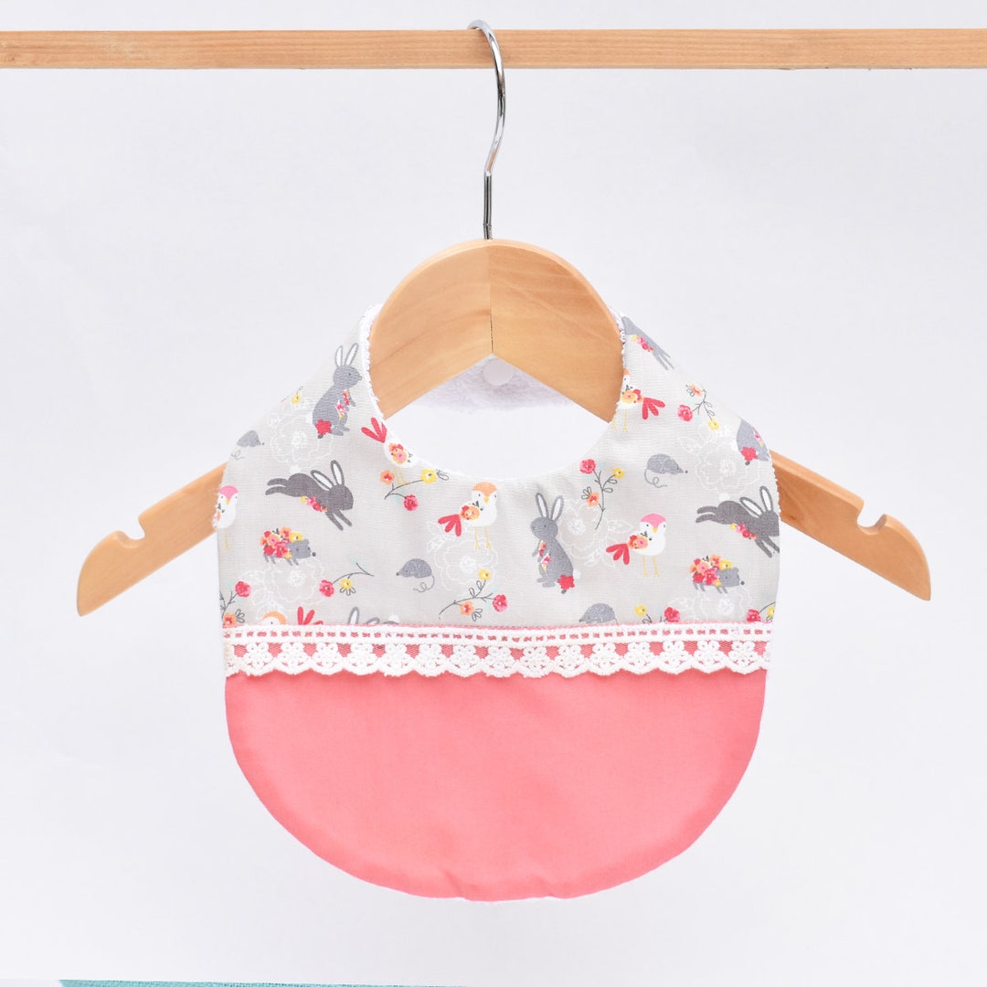 Babero rosa encaje estampados conejo - Etsy España