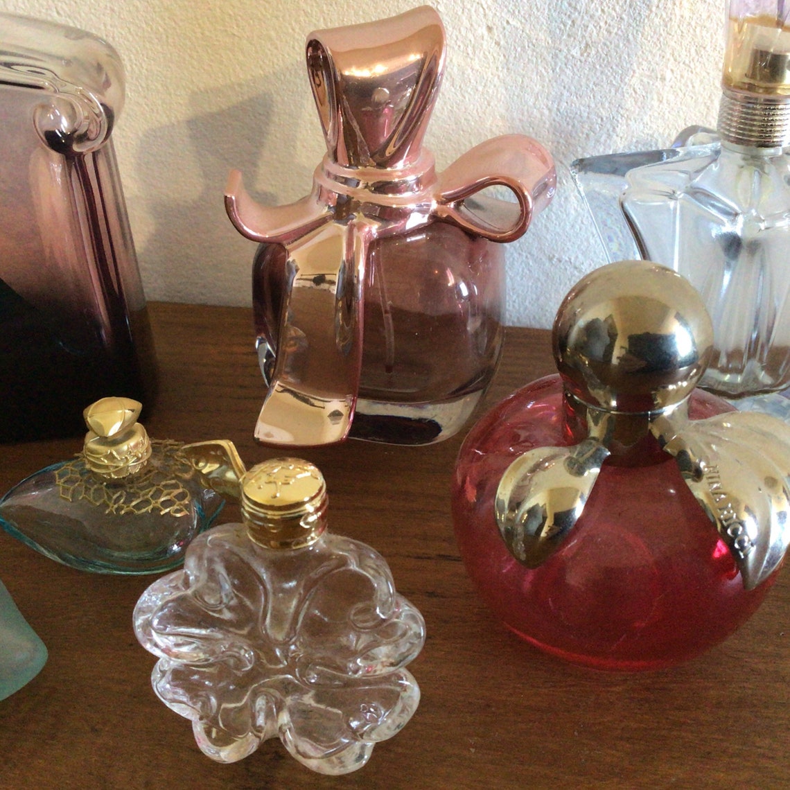 Lot de flacons de parfum vide pour collection - Etsy France Lot de flacons de parfum vide pour collection - Etsy France