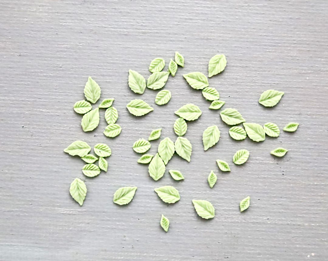 50 PCS Tiny Leaf Resin Cabochons. Mixed Size Acrylic Leaves Flatback ...