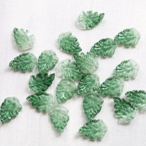 20 PCS 22mm Leaf Beads. Gold Green Moss Green Glass Leaf Beads. Curved ...
