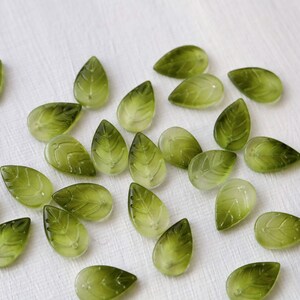 20 PCS 18mm Green Leaf Beads. Green Leaf Glass Beads. Leaf - Etsy