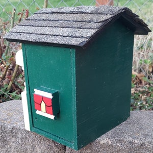 Colonial House Birdhouse - Hand Crafted Quality Birdhouses- Unique, Fun ...