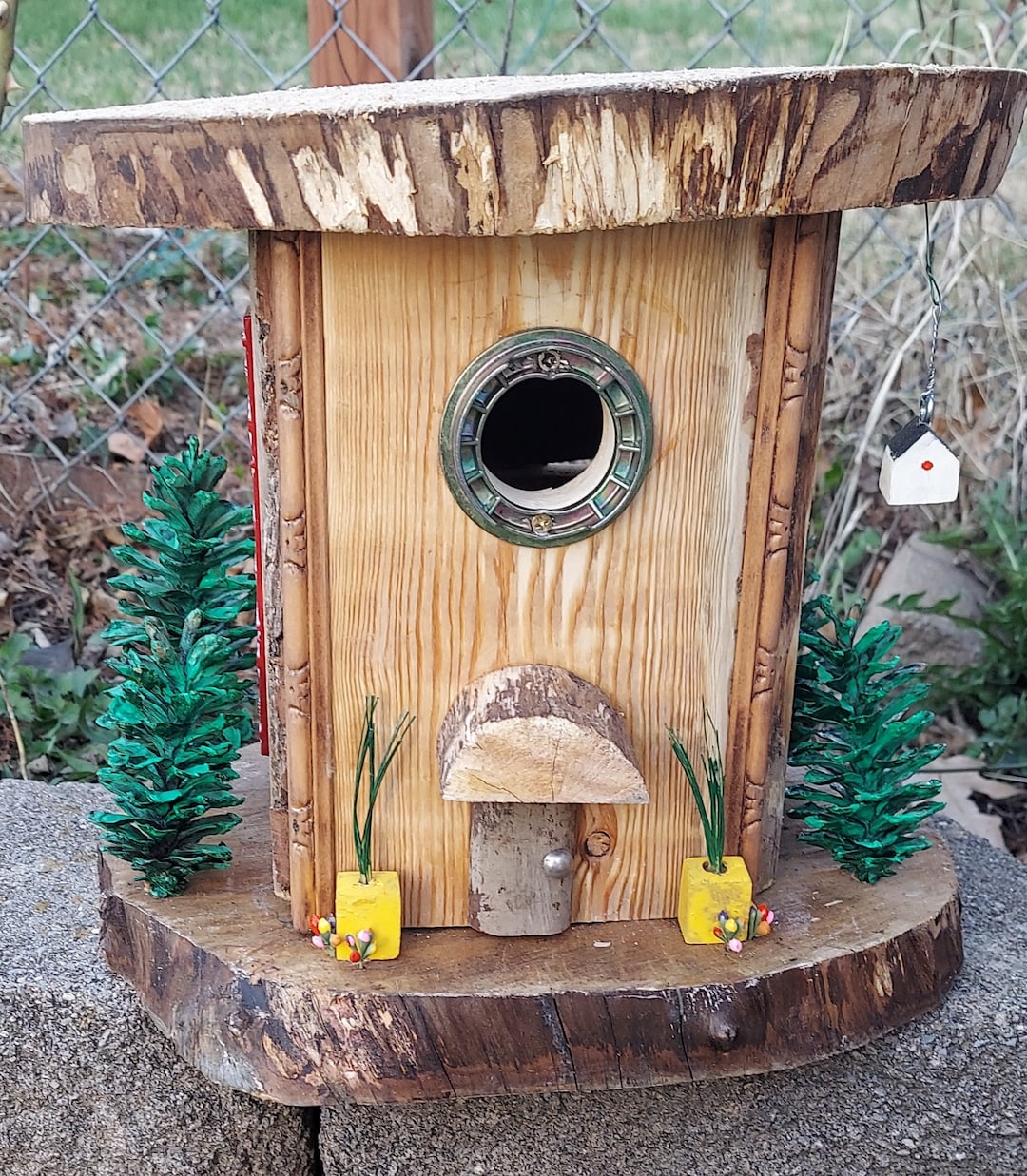 Round House - Wood Log Birdhouse - Hand Crafted Quality Birdhouses ...