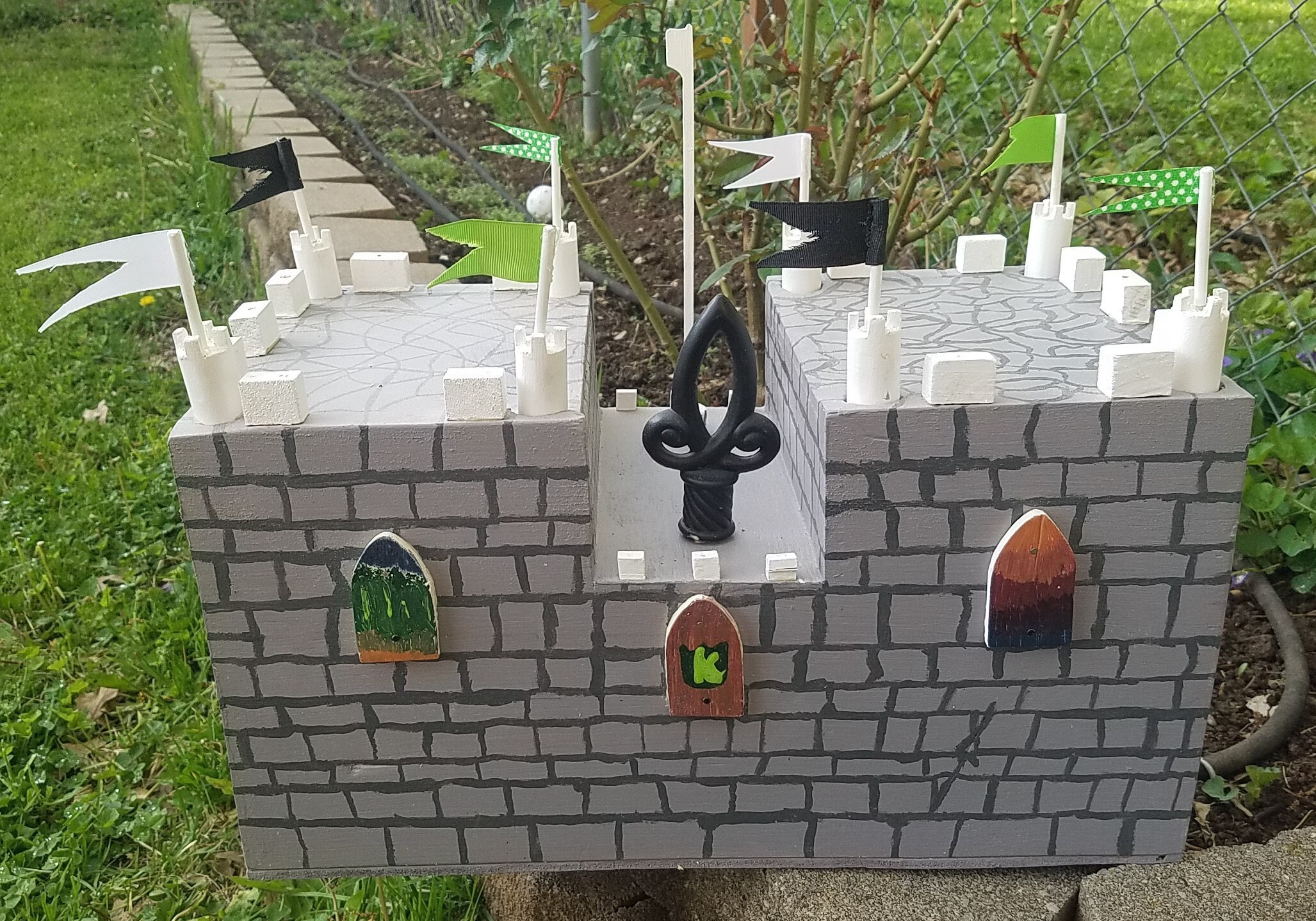 Castle Birdhouse Medieval Hand Crafted Quality Birdhouses- Unique, Fun ...