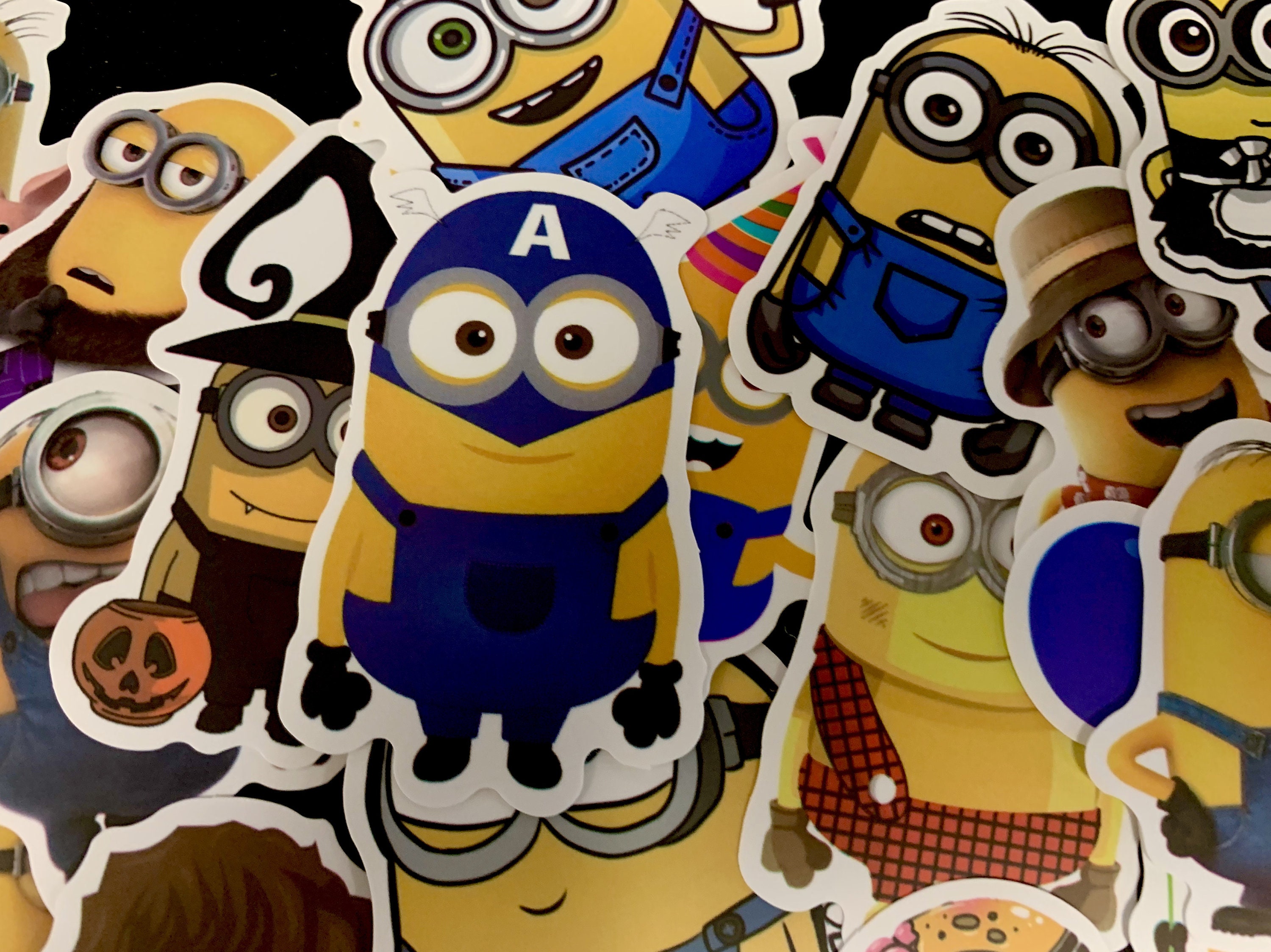 Minion Sticker Pack Zufällige Sticker KOSTENLOSE STICKER | Etsy