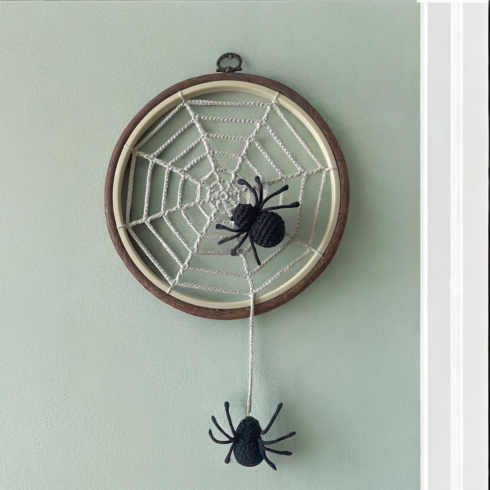 Crochet Spider Web With Spiders - Wall Hanging - Crochet Pattern - Etsy