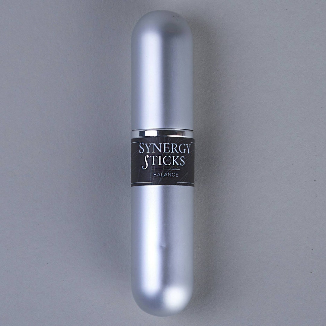 Equilibrium Aromatherapy Inhaler Grounding Essential Oils Synergy 12 ...