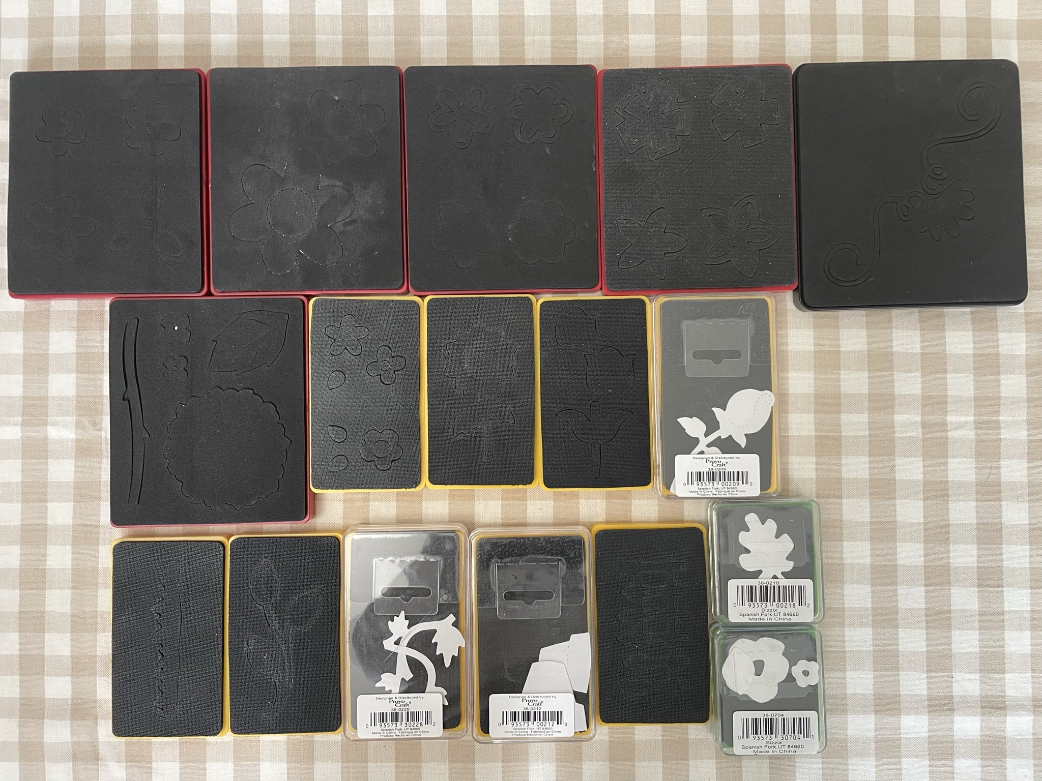 Gentry Used Sizzix Flower/ Daisy/ Hydrangea/ Vines/ Sunflower/ Tulip ...