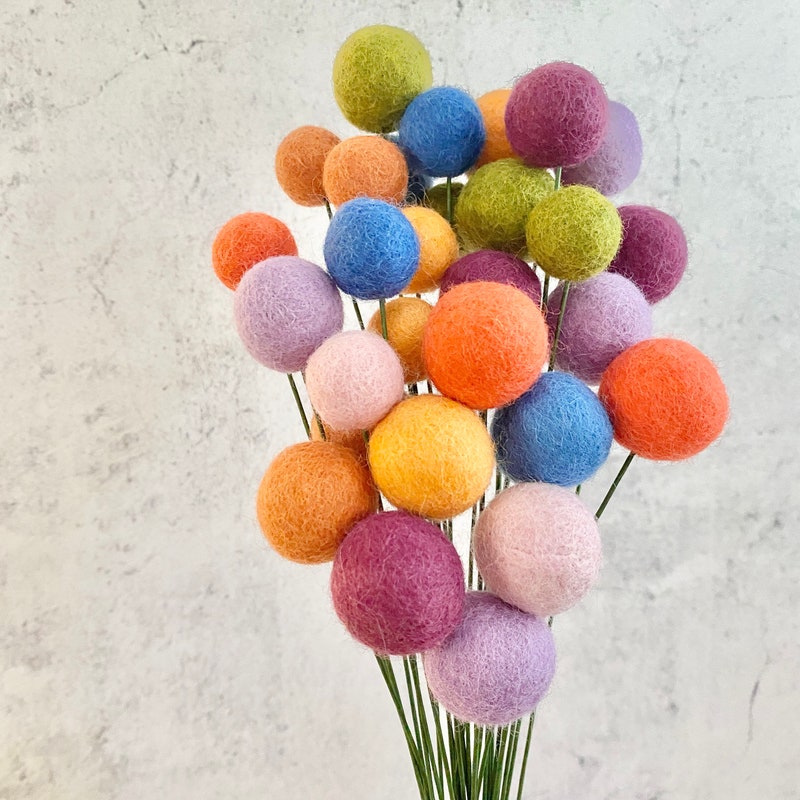 Pom Pom Flowers and Vase - Etsy