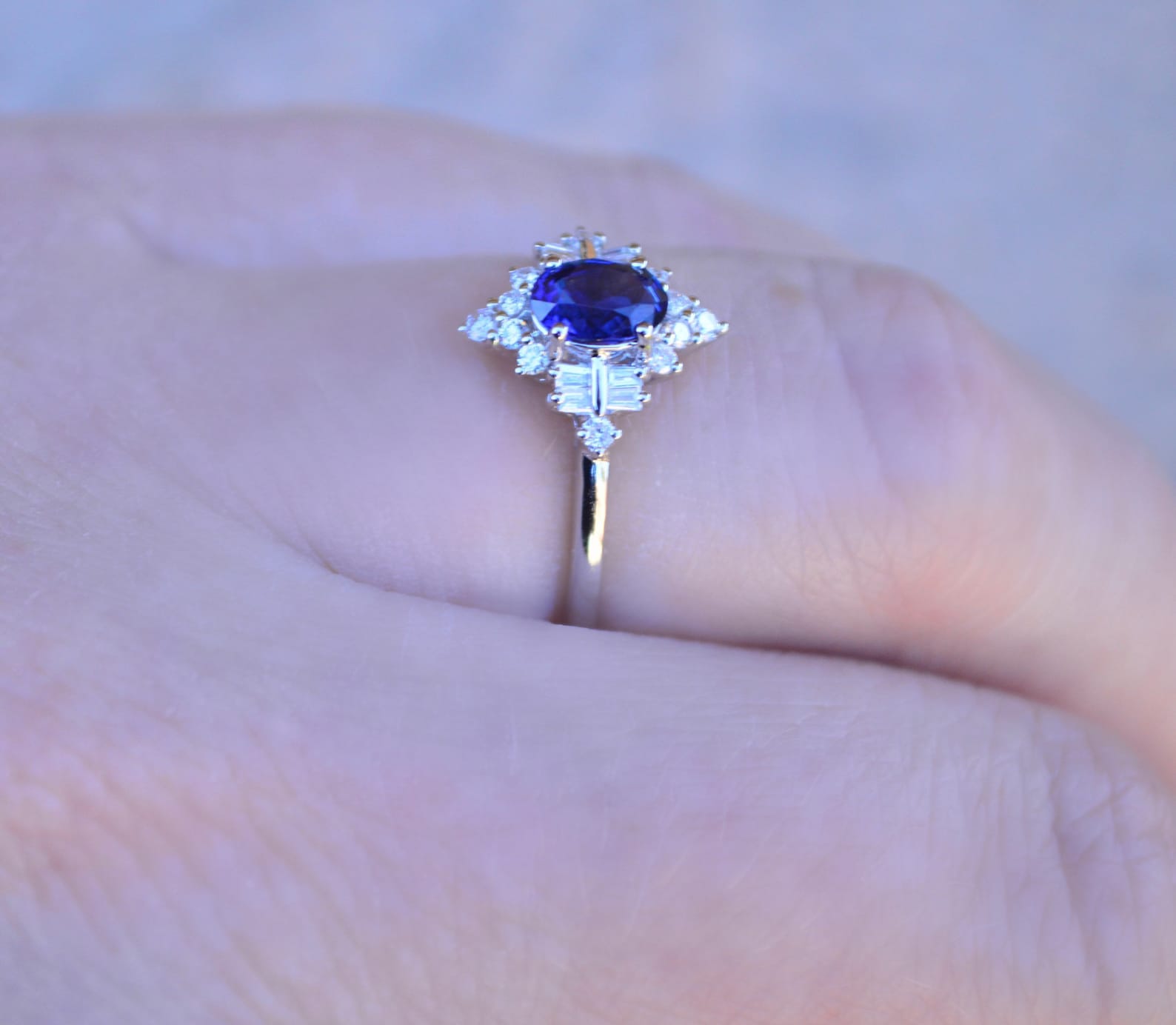 Anillo de compromiso de zafiro azul con diamantes en oro | Etsy