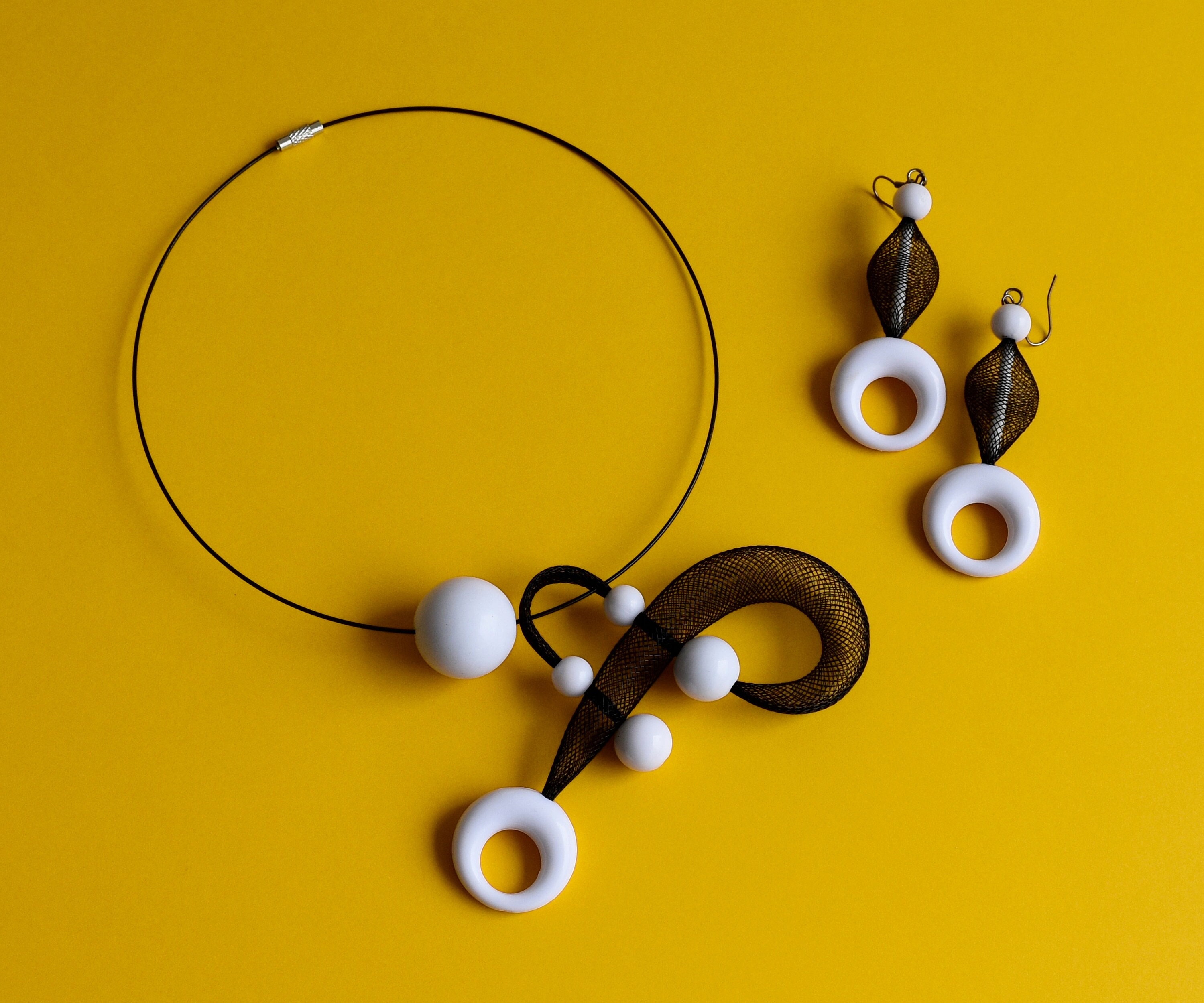 Black and White Short Necklace Abstract Necklace Modern - Etsy