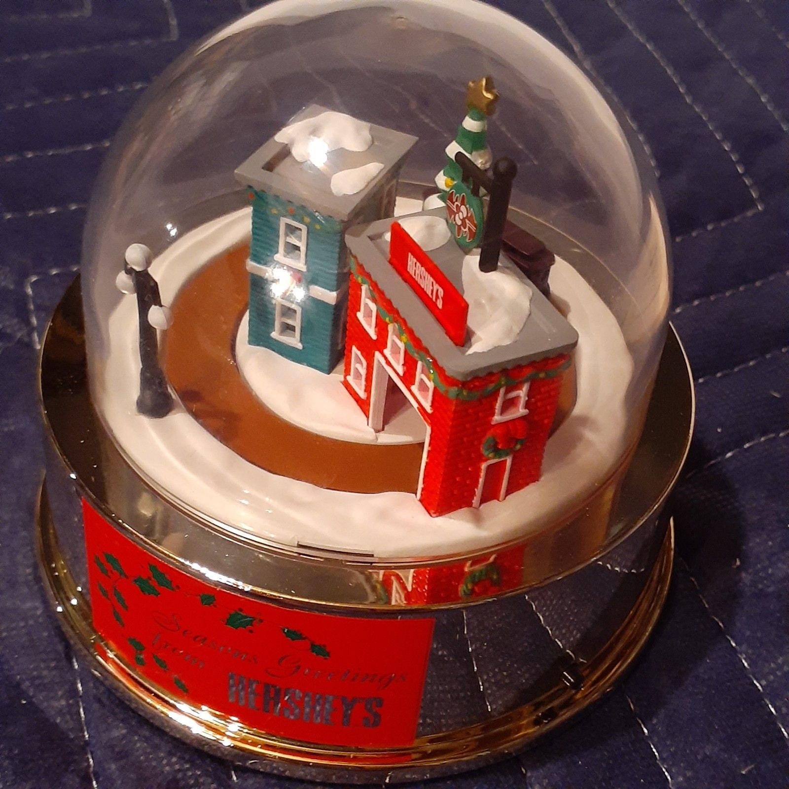Hershey's Holiday Village Vintage Crossroads Collectibles Vintage 1996 ...
