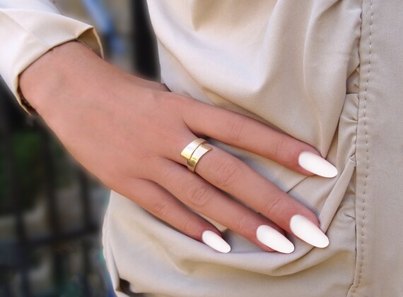 Solid gold dainty ring store