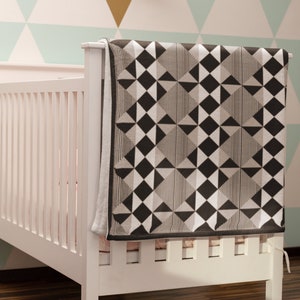 Black Diamonds Quilt Pattern: Beginner-friendly Black & White Design ...