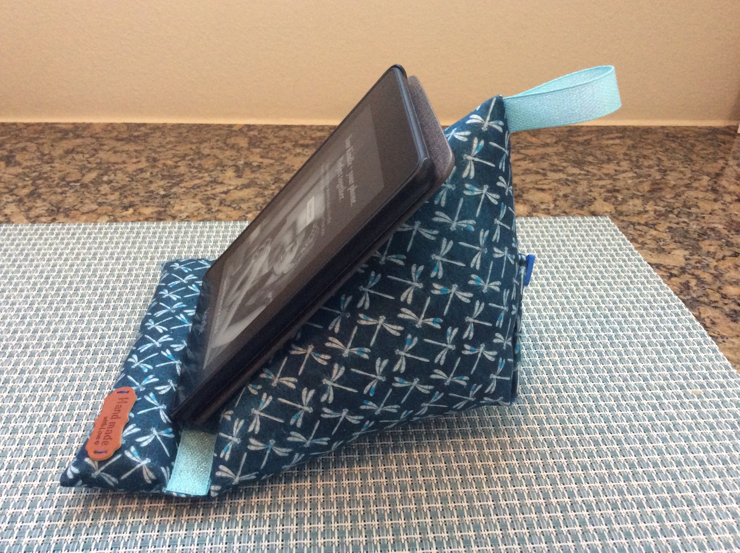 MEDIUM "dragonflies" Kindle/e Reader/tablet/smartphone/pillow/cushion ...