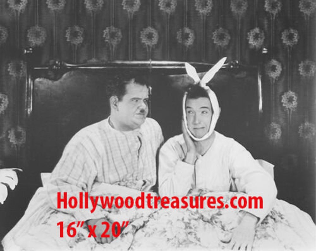 Friends~joeys Room~ Laurel and Hardy~dentist~television Show~poster ...