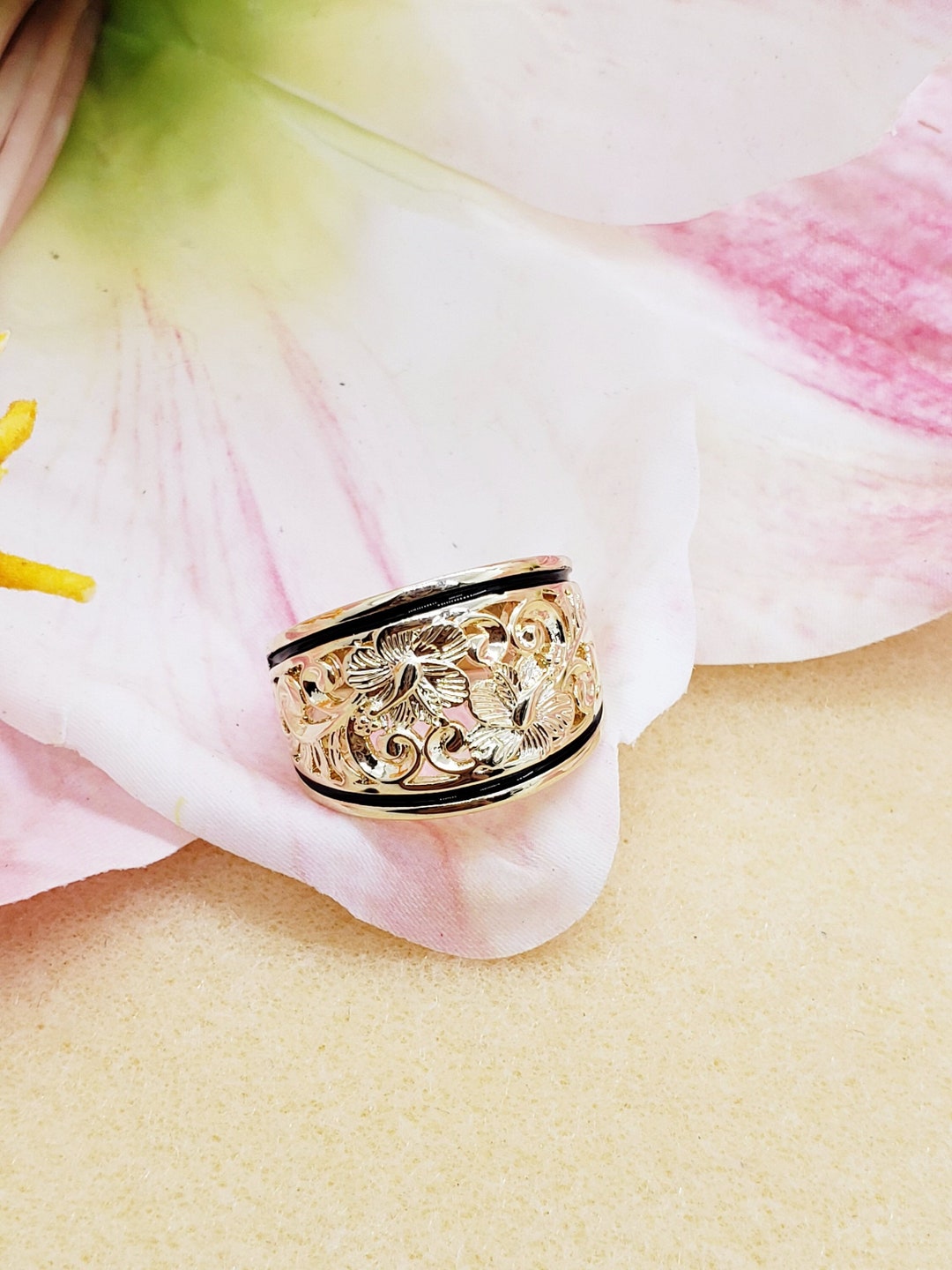 Hawaiian Gold Hibiscus Ring - Gold Ring - Hawaiian Ring - Gifts for Her ...