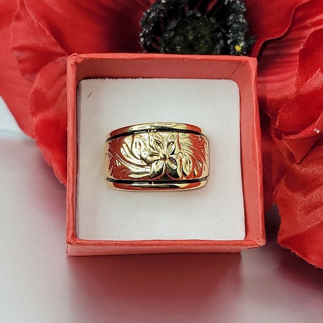 Hawaiian Plumeria Floral Band Ring - Gold Ring - Hawaiian Ring - Gifts ...