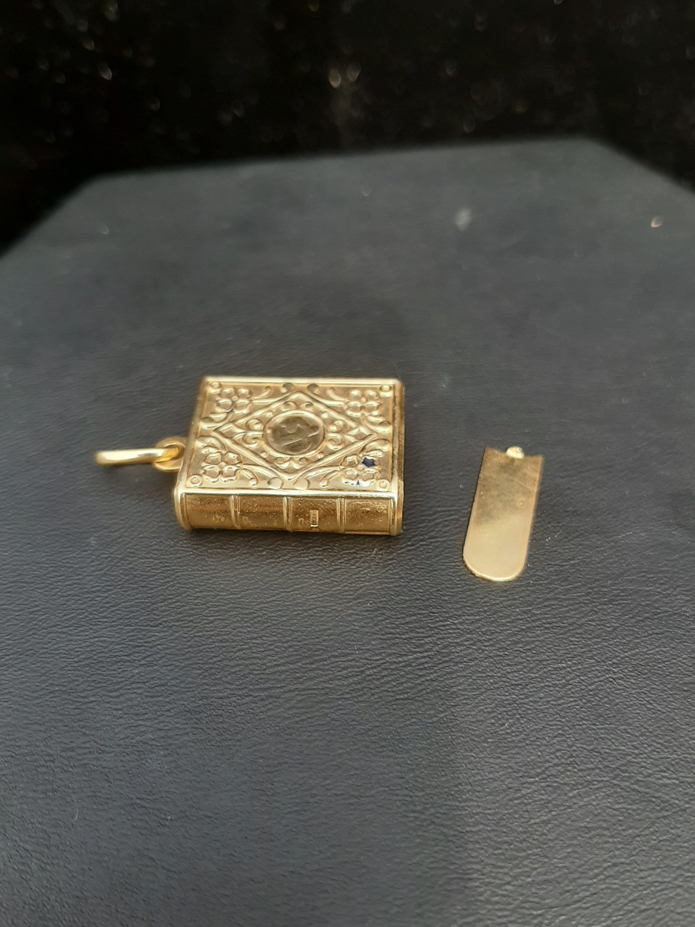 18ct Gold Islamic Quran - Etsy UK