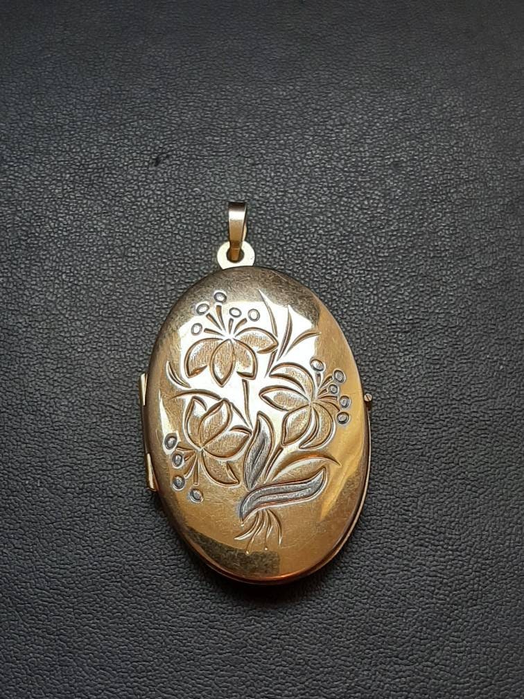 A Vintage 9ct Gold Locket - Etsy