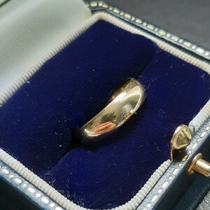 A Vintage 9ct Gold Wedding Ring - Etsy