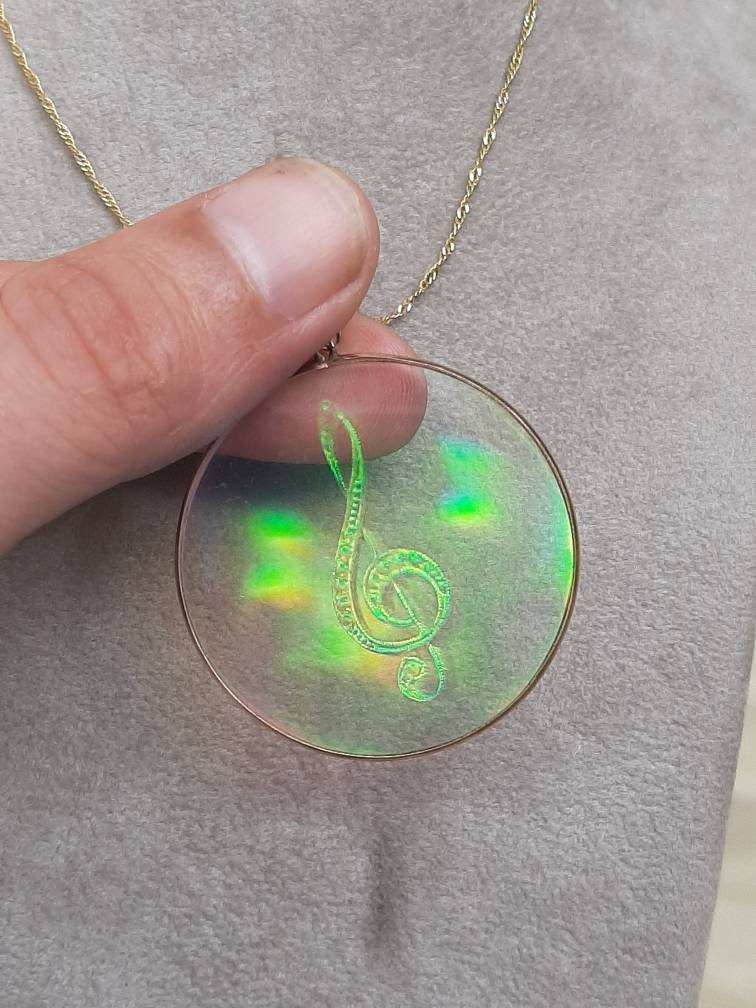 A Vintage 9ct Gold Holographic Music Pendant, on a 9ct Gold Chain - Etsy