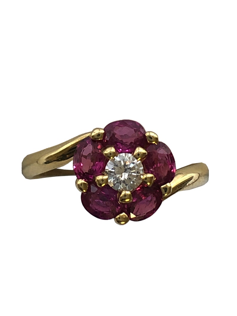 An 18ct Gold Ruby and Diamond Ring. - Etsy