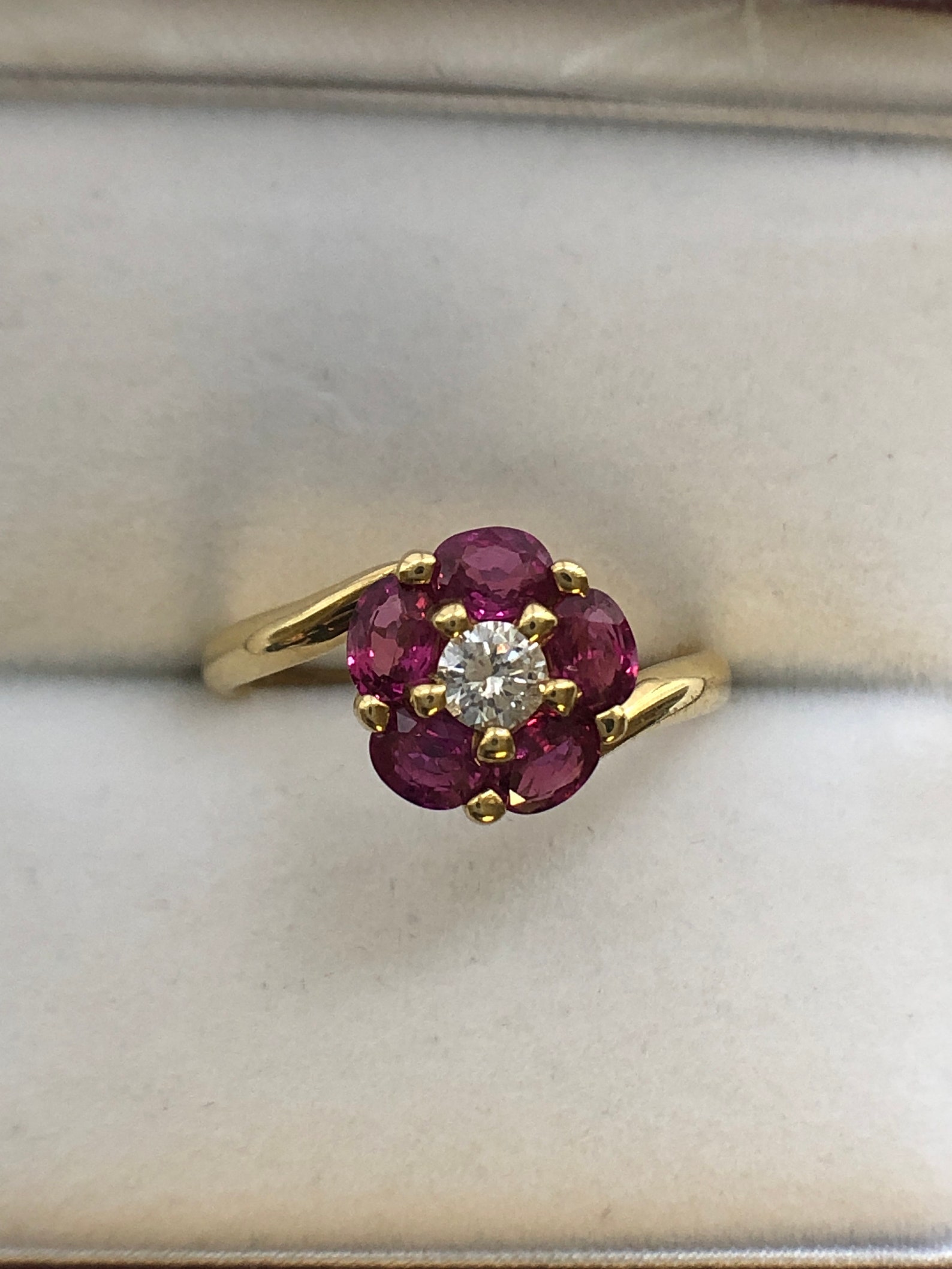 An 18ct Gold Ruby and Diamond Ring. - Etsy