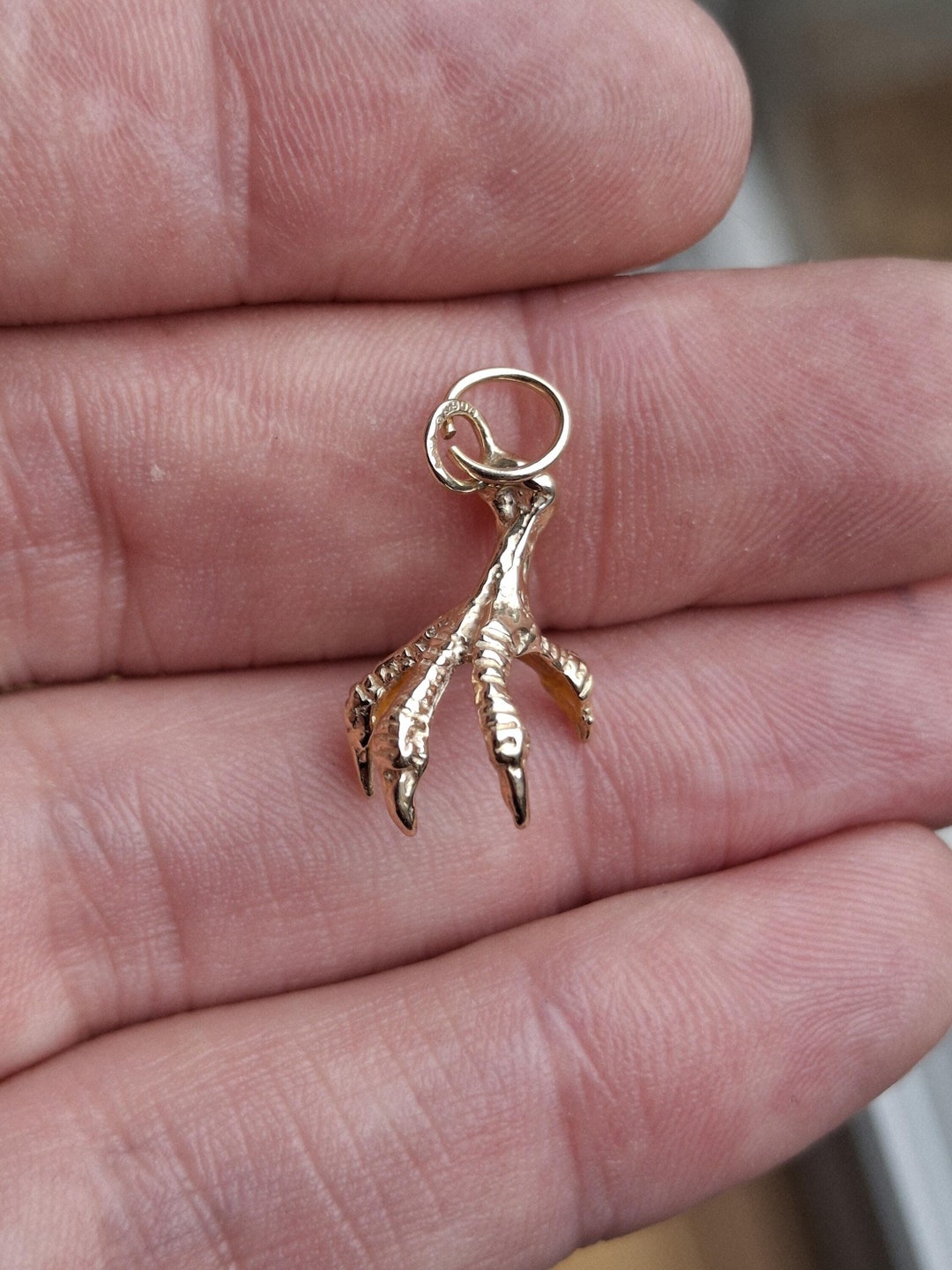An 9ct Gold Eagle Claw Pendant - Etsy