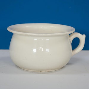 Vintage 1930s White Porcelain Chamber Pot. Porcelain Bedpan. Retro ...