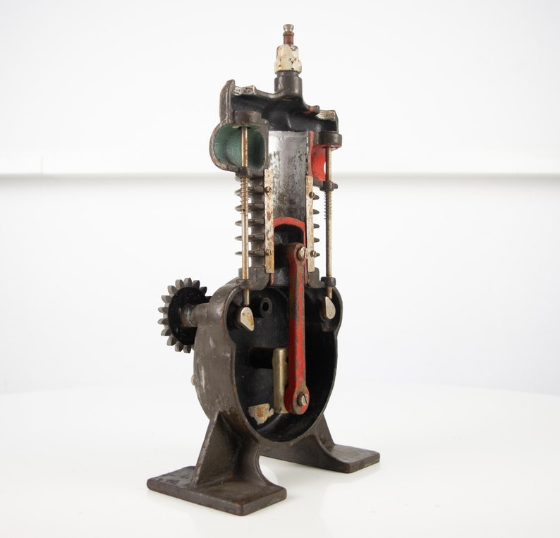 Vintage Internal Combustion Engine Model: Educational Industrial Decor ...
