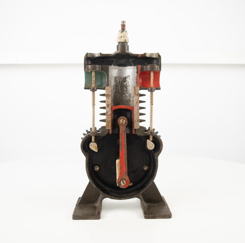 Vintage Internal Combustion Engine Model: Educational Industrial Decor ...