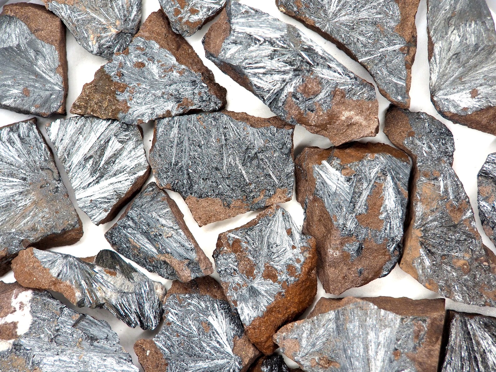 Stibine (pyrolusite Stibnite) - Etsy