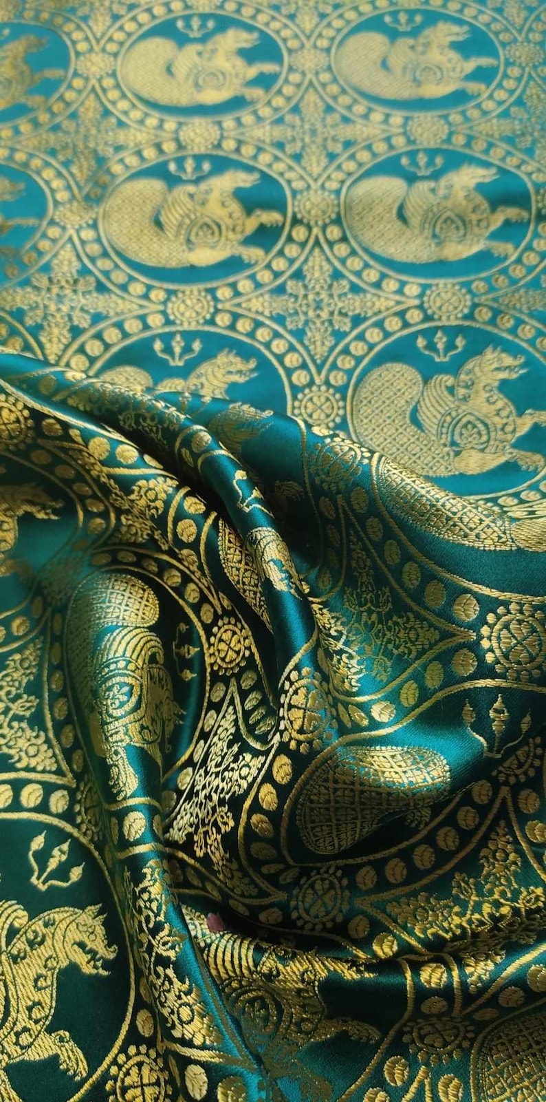Senmurv Silk Brocade From Saint-leu & Moschevaya Balka - Byzantine ...