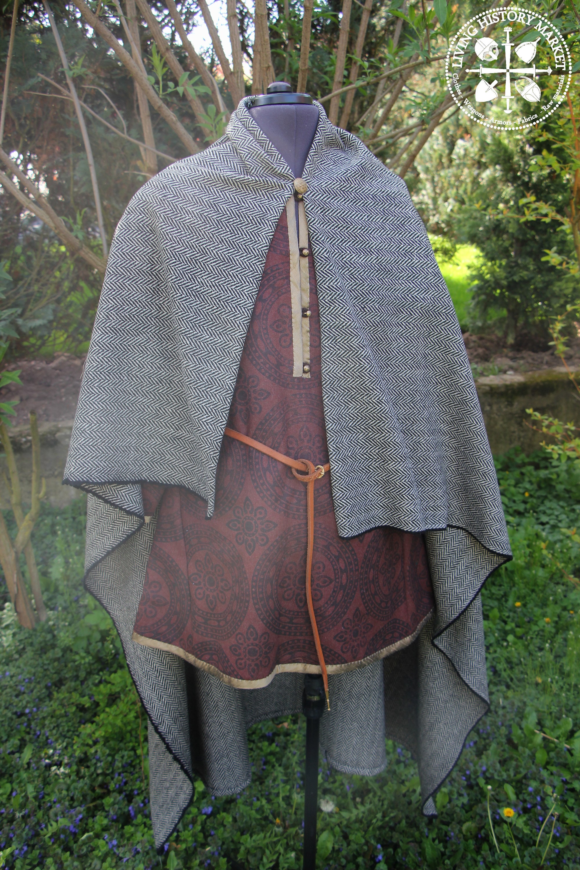 Wool Cape / Blanket for Viking Reenactors / Hand-sewn / - Etsy