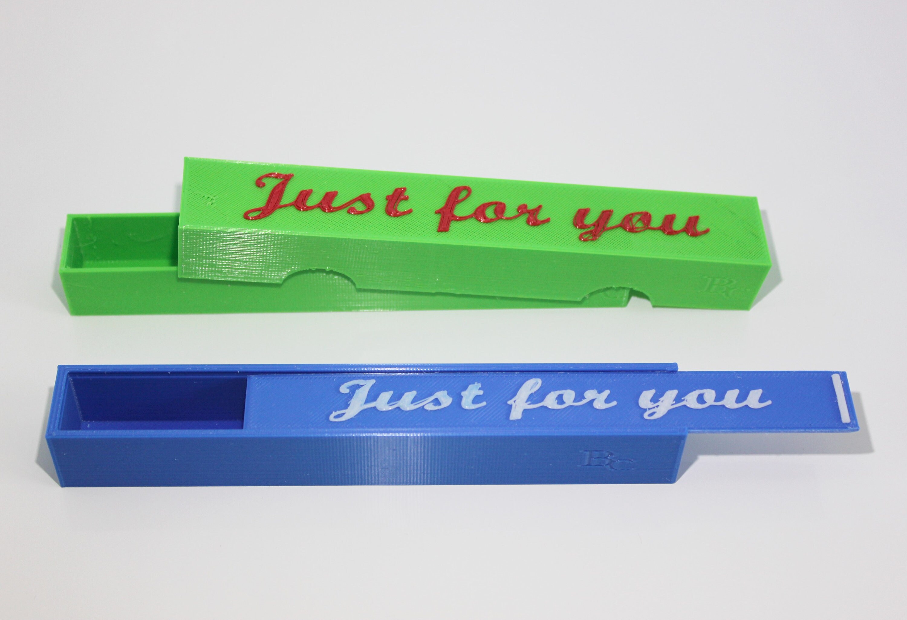 FREE GIFT BOX With Chechen Wood, Seam Ripper Magnetic Necklace With ...